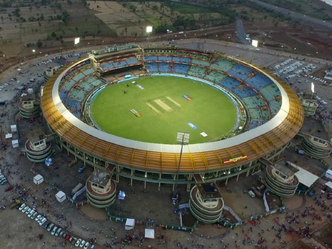10 Biggest Cricket Stadiums in India (2025): Seats, History & Facts